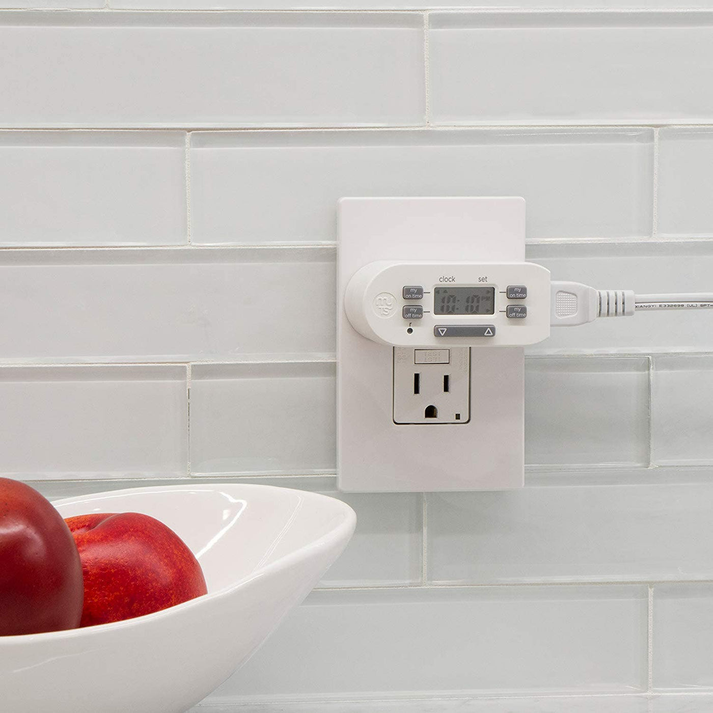 myTouchSmart Indoor Plug-In Simple Set Digital Bar Timer, White – Jasco